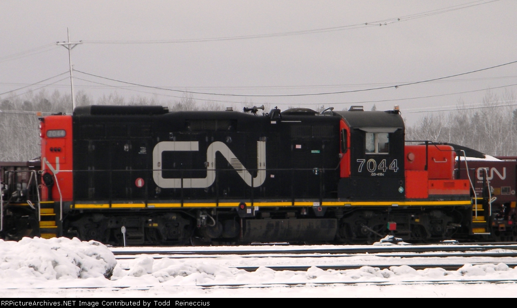 CN 7044